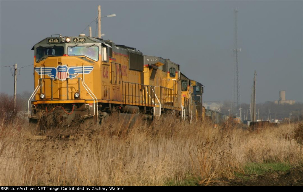 UP 5 Unit lashup Heading SB.